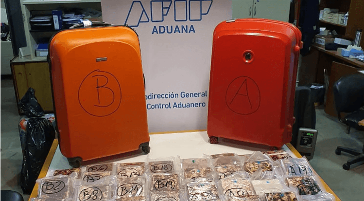Ezeiza Secuestraron Más De 250 Kilos De Cocaína En Valijas