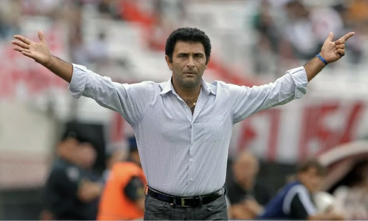 Leo Astrada. Le robaron una caja fuerte de su casa. El ex jugador de ...